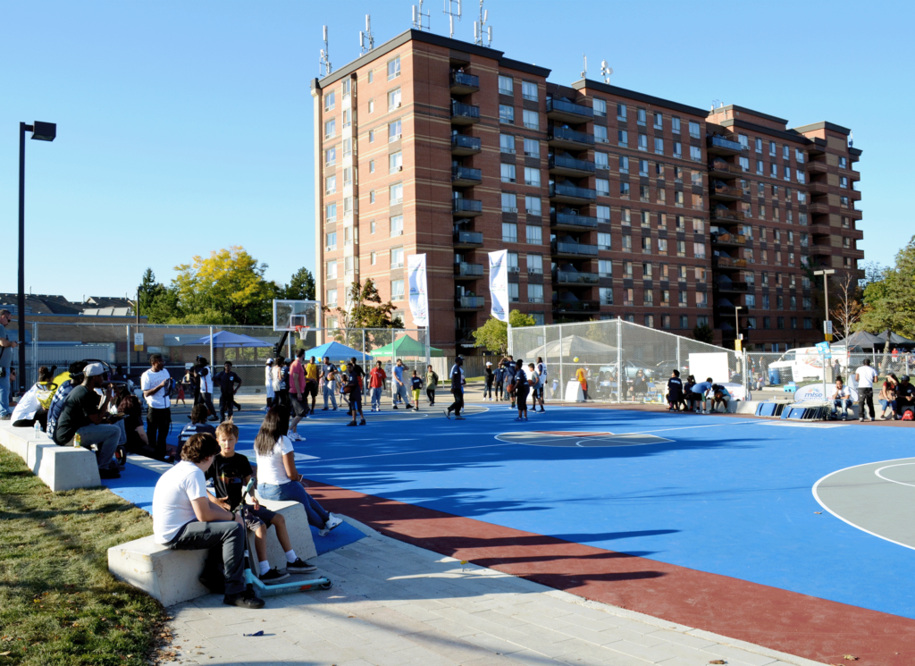 Ridgeway Community Courts - ERA Architects
